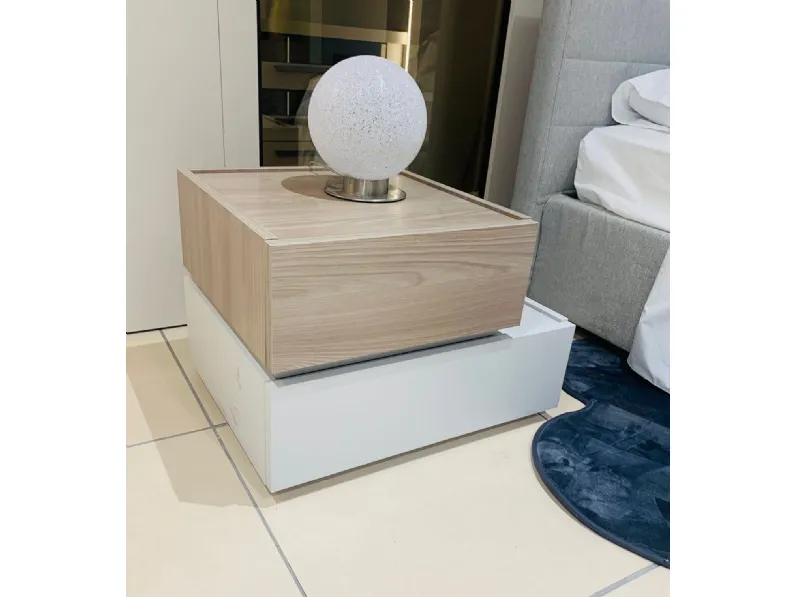 Comodino Lego Orme scontato per una zona notte moderna