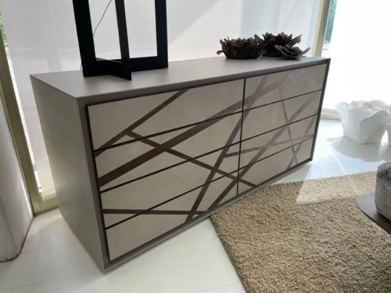 Comodino Voltan 555: design moderno per l'architetto. Prezzi outlet!