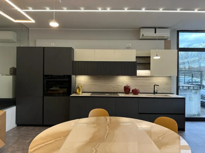 Cucina lineare design rovere moro Binova Bluna a soli 17200€