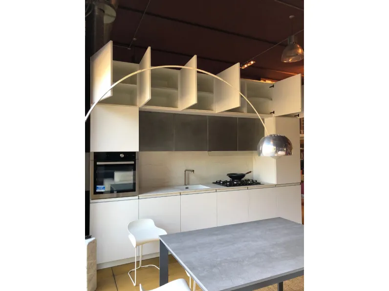 Cucina Nova cucina design lineare bianca in laccato opaco Smart