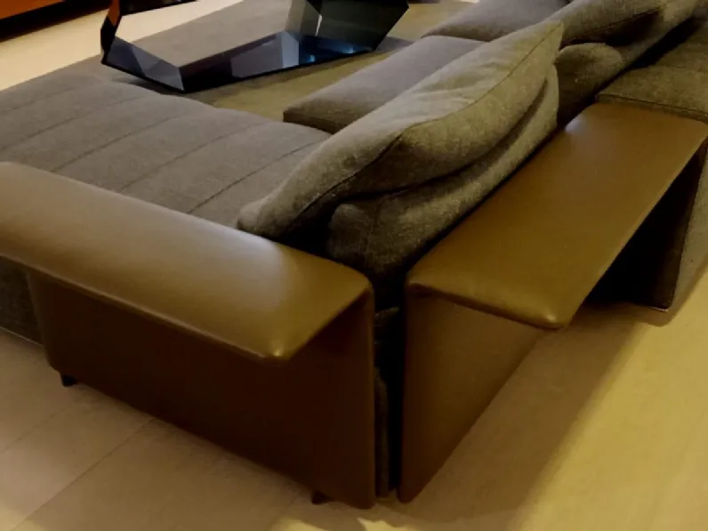 Richiedi ora il prezzo del Divano con penisola Freeman Minotti in foto