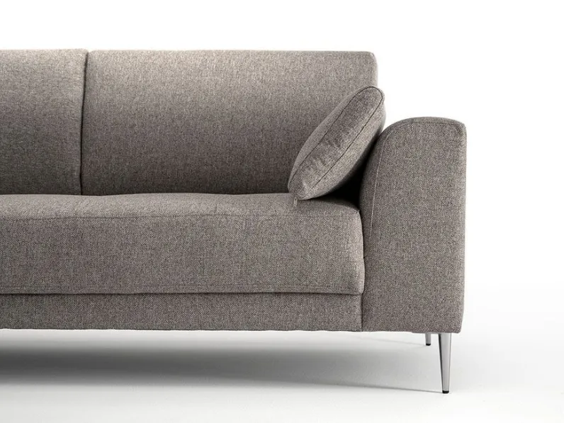 Divano Amanda promo Artigianale in Tessuto a 700€