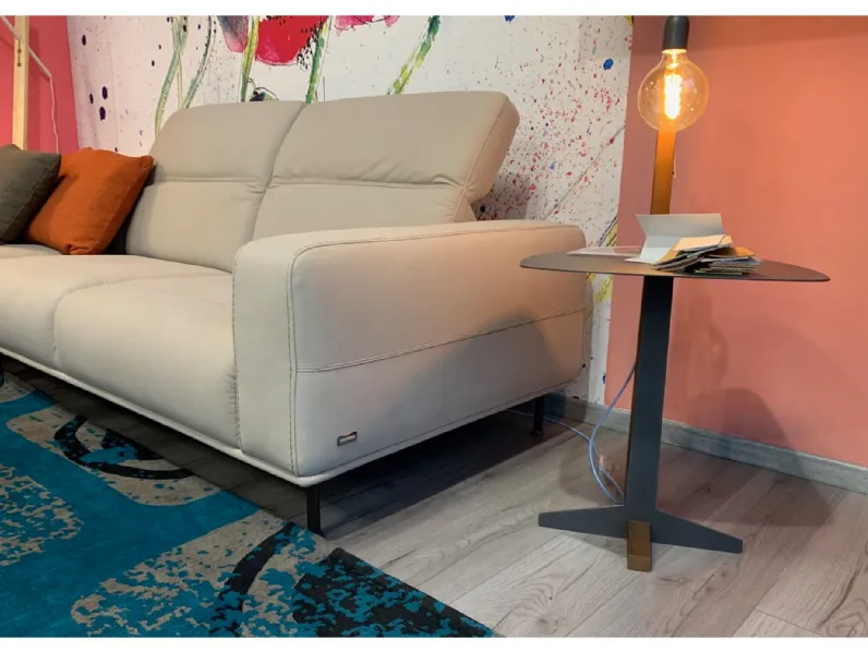 Divano moderno pelle Wing di Nicoline con sconto del - 36%