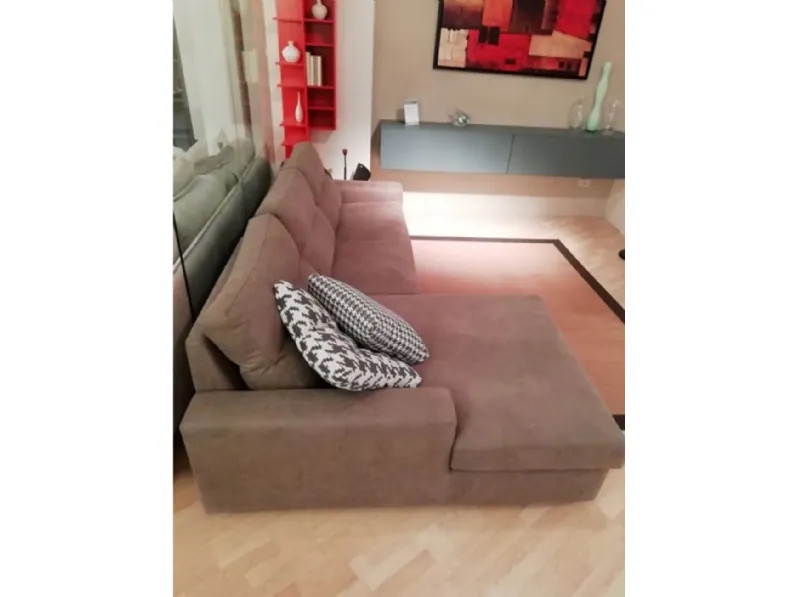 Divano con penisola Kommodo Rigosalotti a prezzi outlet