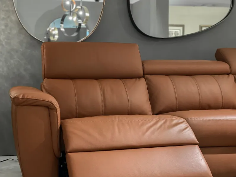 Divano con penisola Washington Nicoletti home in Pelle a 3863€