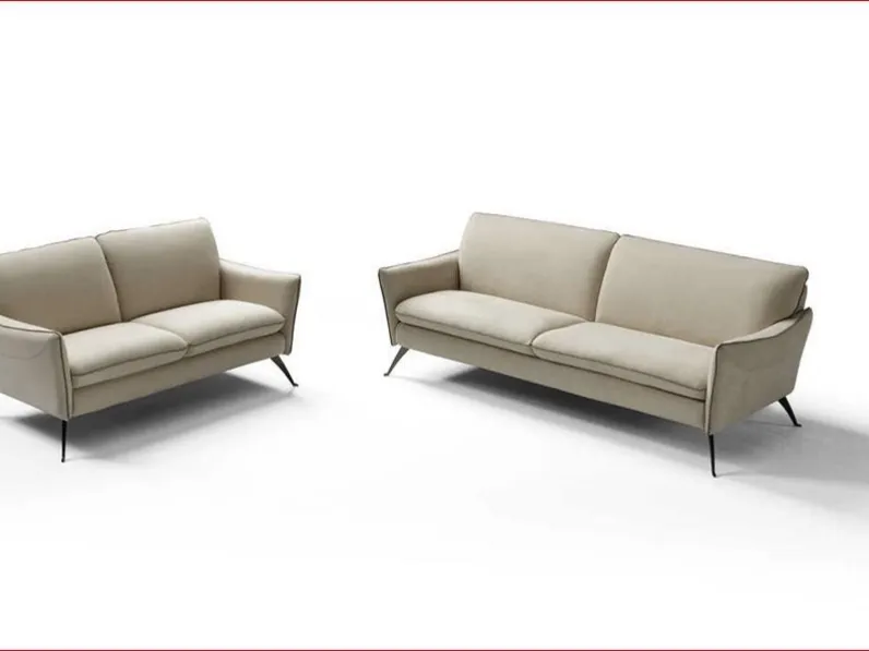 Divano Giulia di Collezione esclusiva in stile moderno a prezzo Outlet