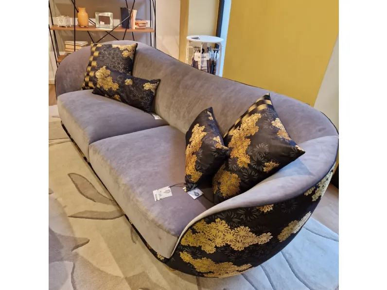 Divano Hyago di Roche bobois in stile design a prezzo scontato