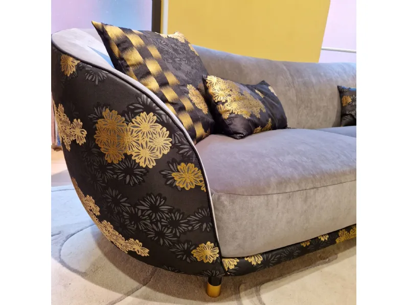 Divano Hyago di Roche bobois in stile design a prezzo scontato