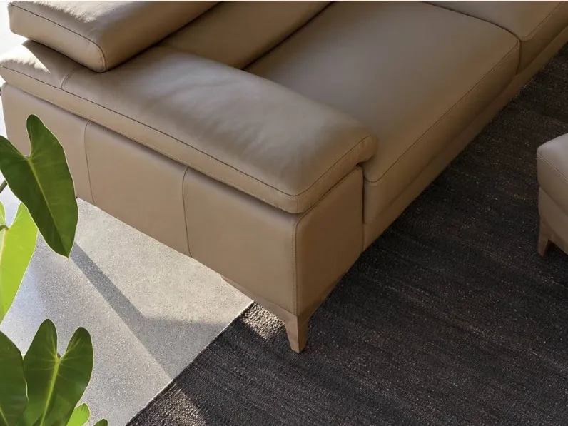 Divano Paris di Doimo salotti in stile moderno a prezzo Outlet