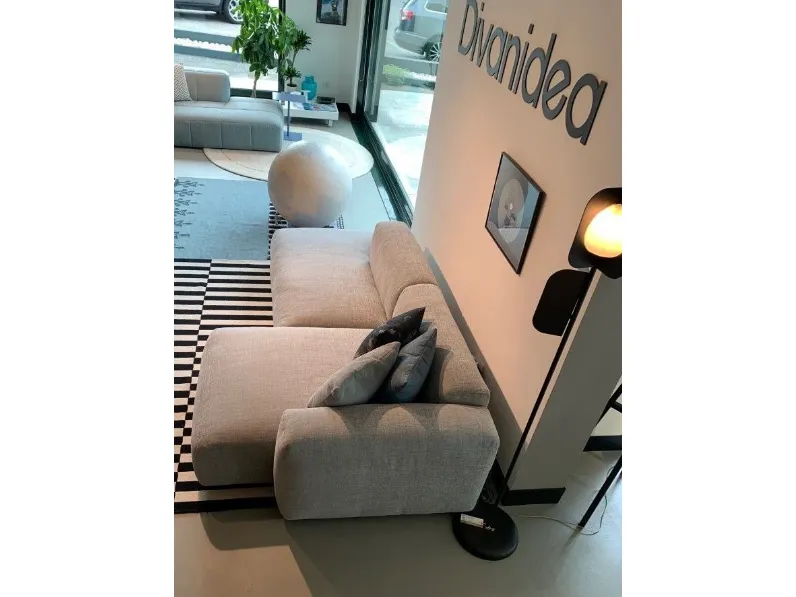 Divano da 4 posti modello Tender di Divanidea scontato