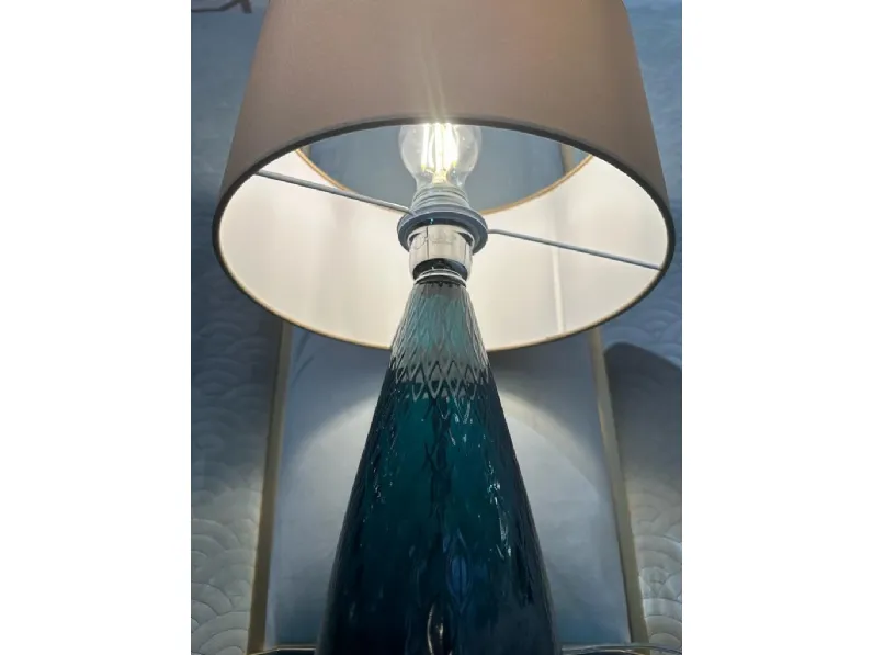 Lampada da tavolo Italamp Cheers: design moderno a prezzi vantaggiosi.