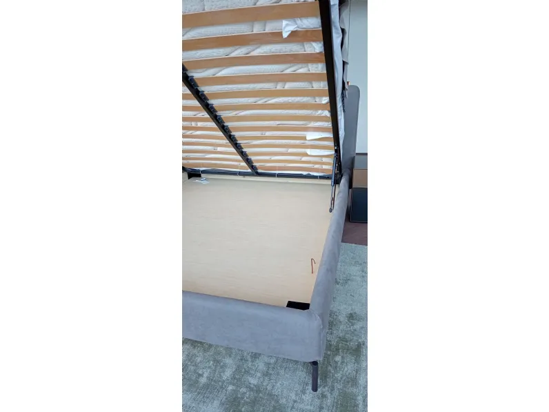 Letto matrimoniale moderno Feel Bolzan a prezzo ribassato