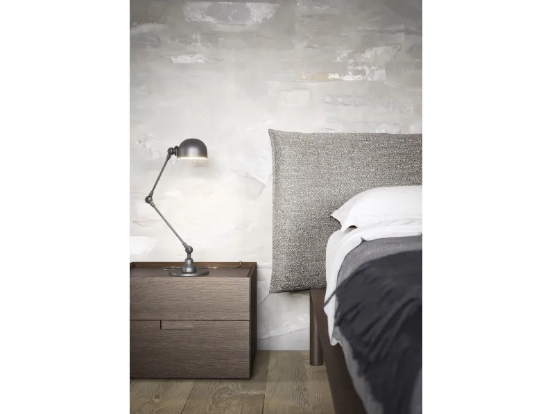 Letto imbottito modello Park di Novamobili scontato 34%