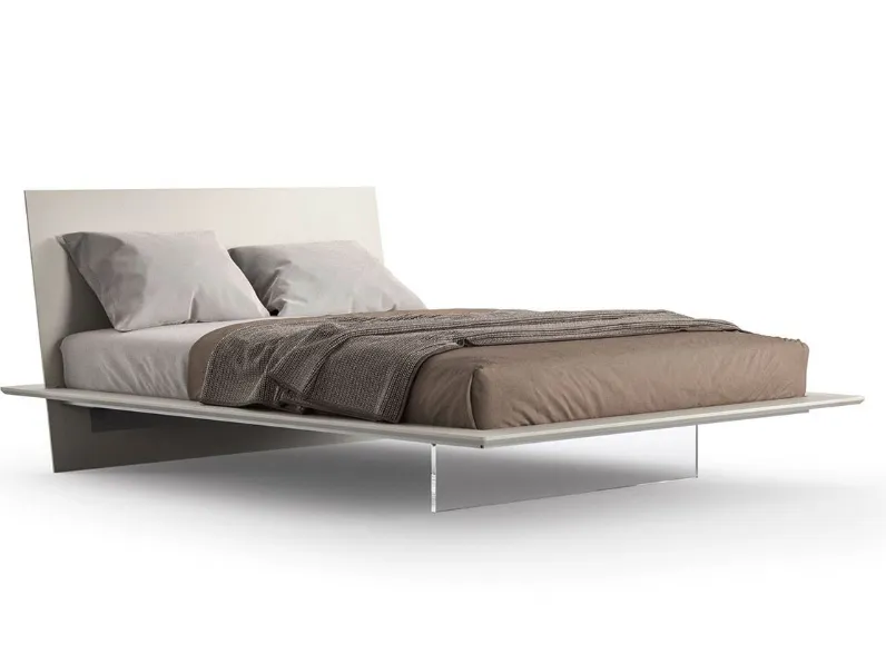 Letto design con gambe Plana Presotto a prezzo ribassato