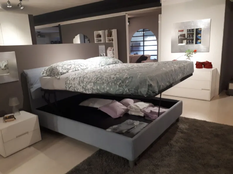 Letto moderno Letto modello dama con contenitore e levitec Oggioni con ...