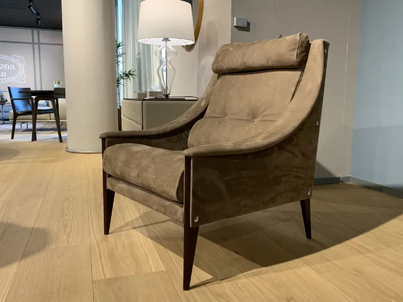 Poltrona con poggiatesta Dezza Poltrona frau in Offerta Outlet