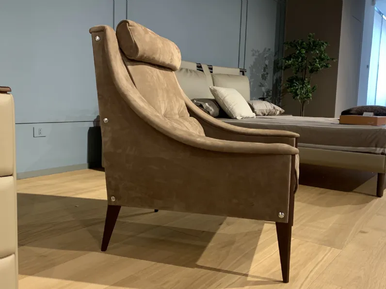 Poltrona con poggiatesta Dezza Poltrona frau in Offerta Outlet