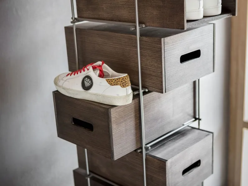 Scarpiera modello Manolo Mogg in stile design scontata