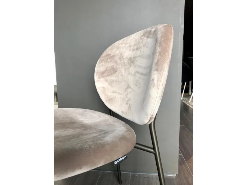 Sedia con schienale medio modello Ines a prezzo riservato