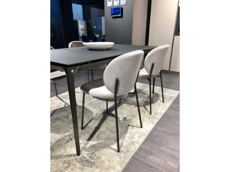 Sedia con schienale medio modello Ines a prezzo riservato