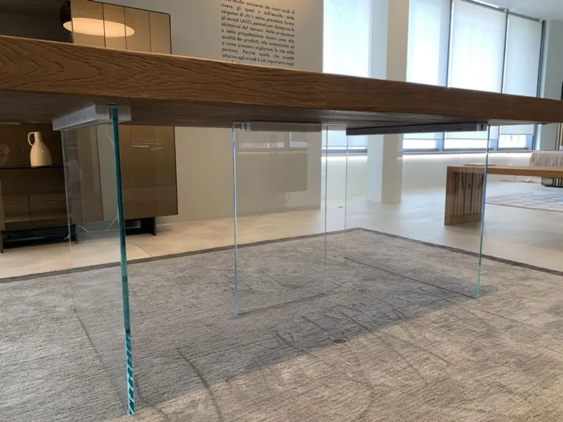 Tavolo in offerta outlet modello Air extendable di Lago