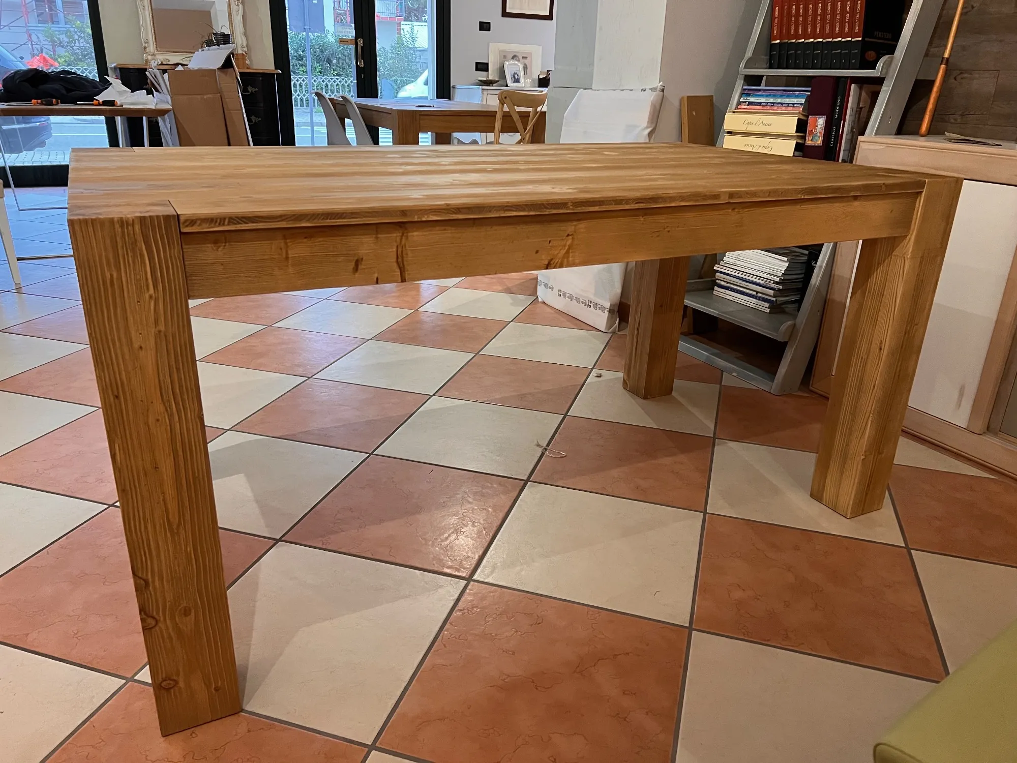 Tavolo rettangolare a quattro gambe Malmo Collezione esclusiva scontato