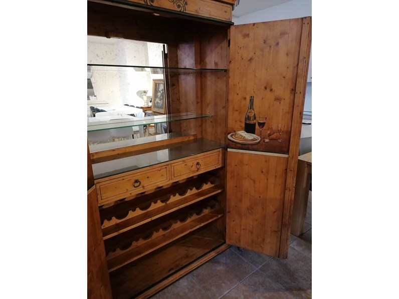 Armadio con ante battenti classico Armadio bar Artigianale a prezzo ...