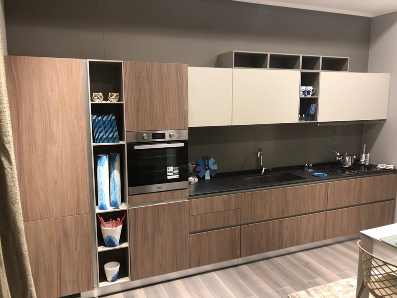Cucina Scavolini modello Evolution a PREZZI OUTLET