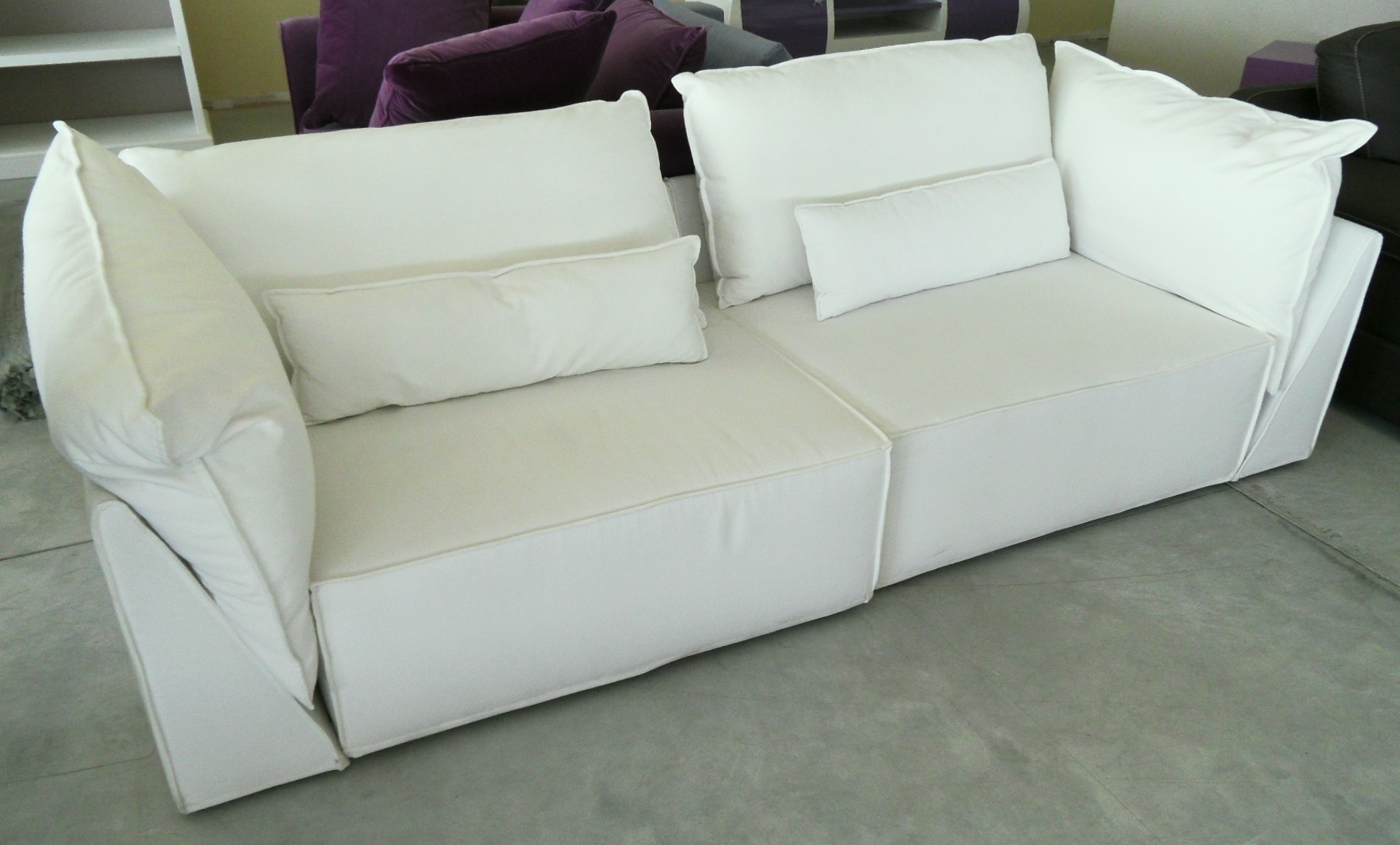 Divano in tessuto bianco scontato del 55% - Divani a prezzi scontati