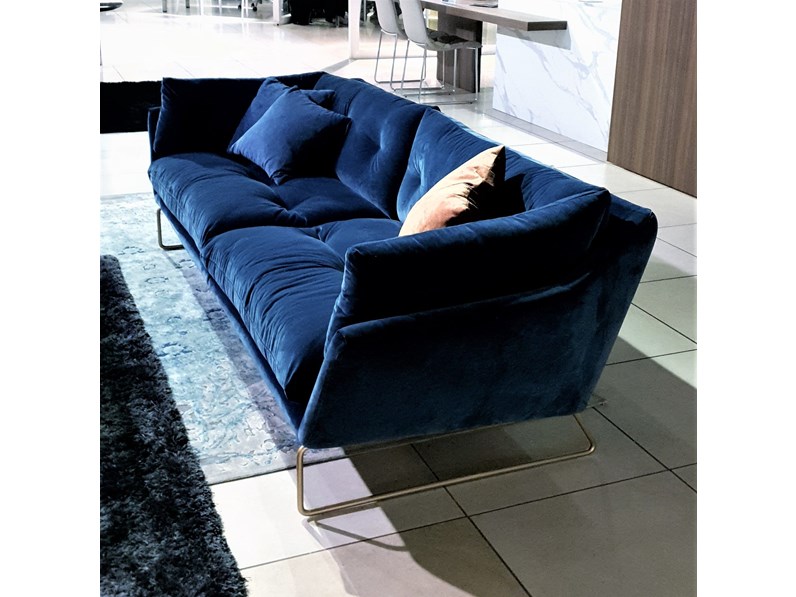Divano New york suite velluto blu elettrico Saba: SCONTO ESCLUSIVO