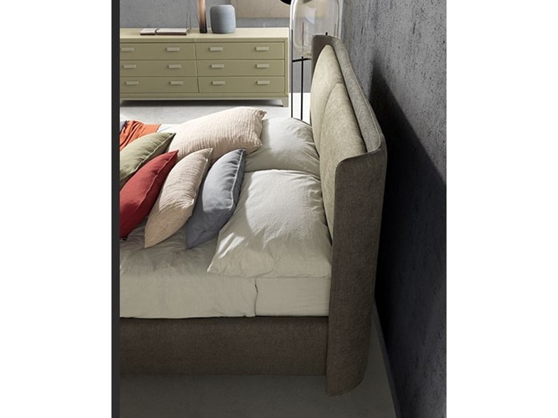 Letto imbottito con contenitore Kate Bolzan letti a prezzo scontato