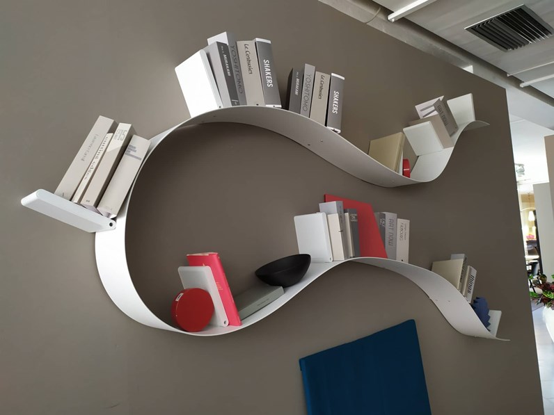 Libreria Bookworm Kartell con uno sconto del 40%